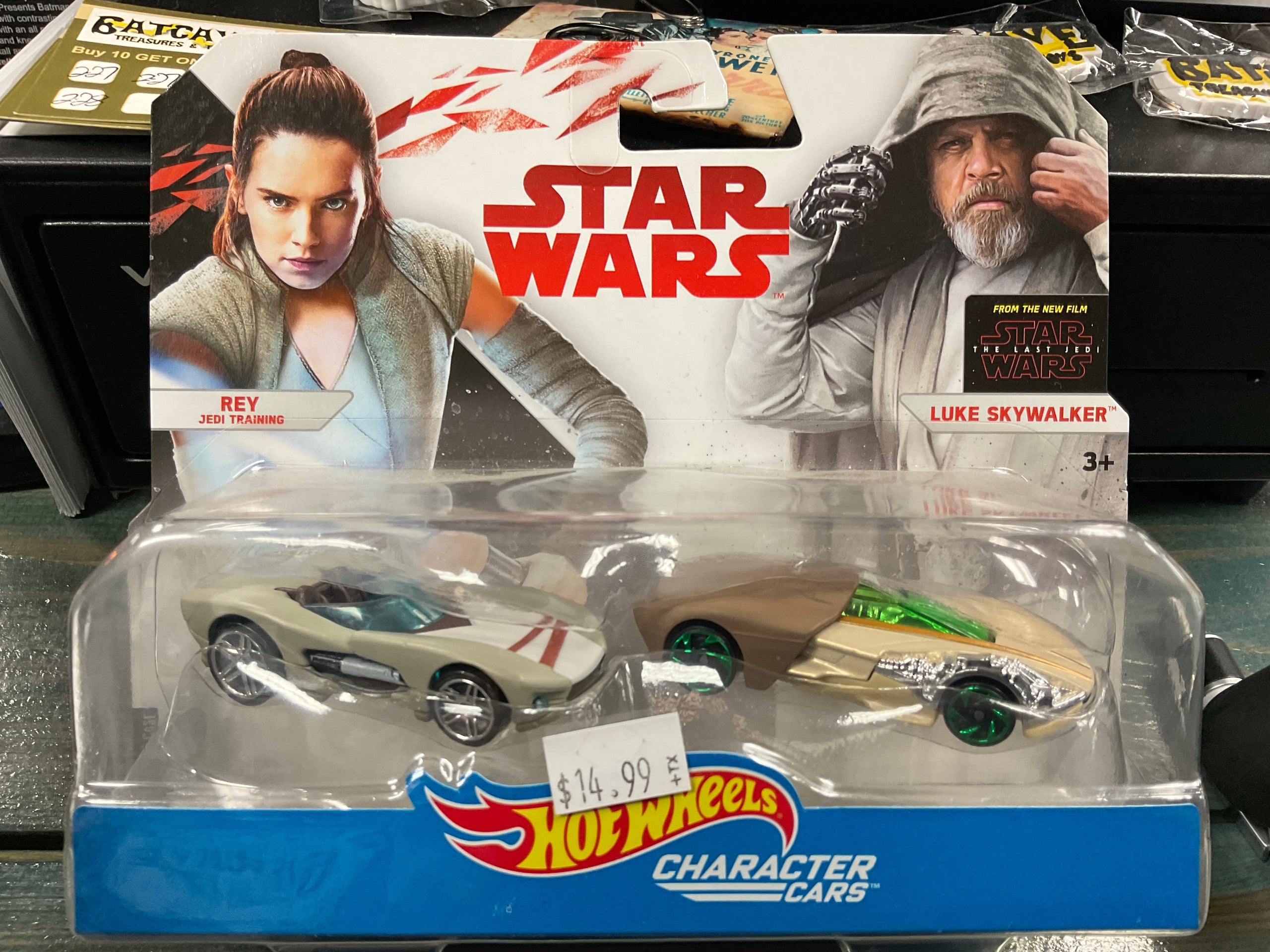 Hot Wheels Star Wars Rey Jedi Training & Luke Skywalker Character Car 2 ...