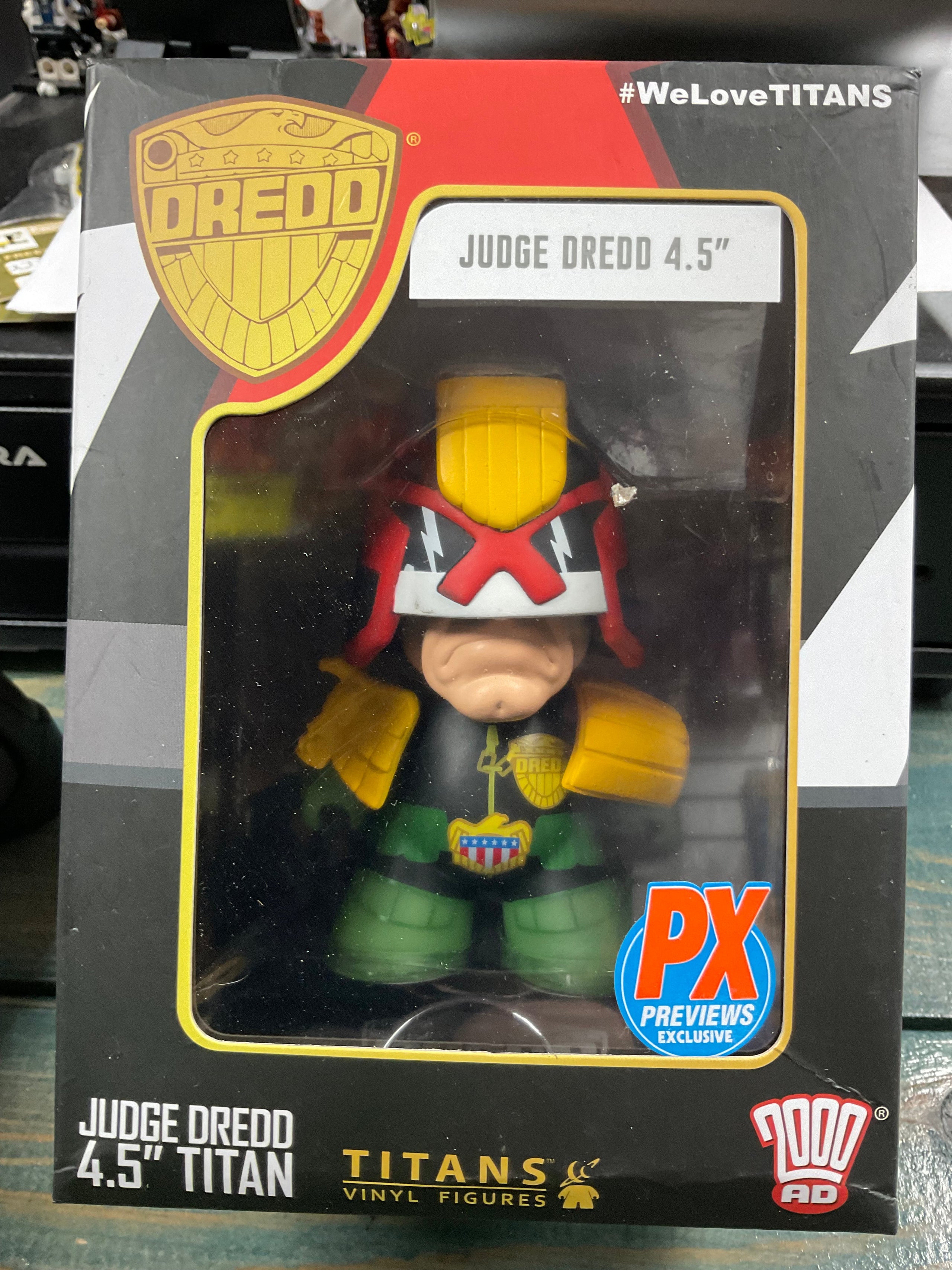 Titan 2000 Ad Titans Judge Dredd 45 Vinyl Figure | Batcave Treasures ...